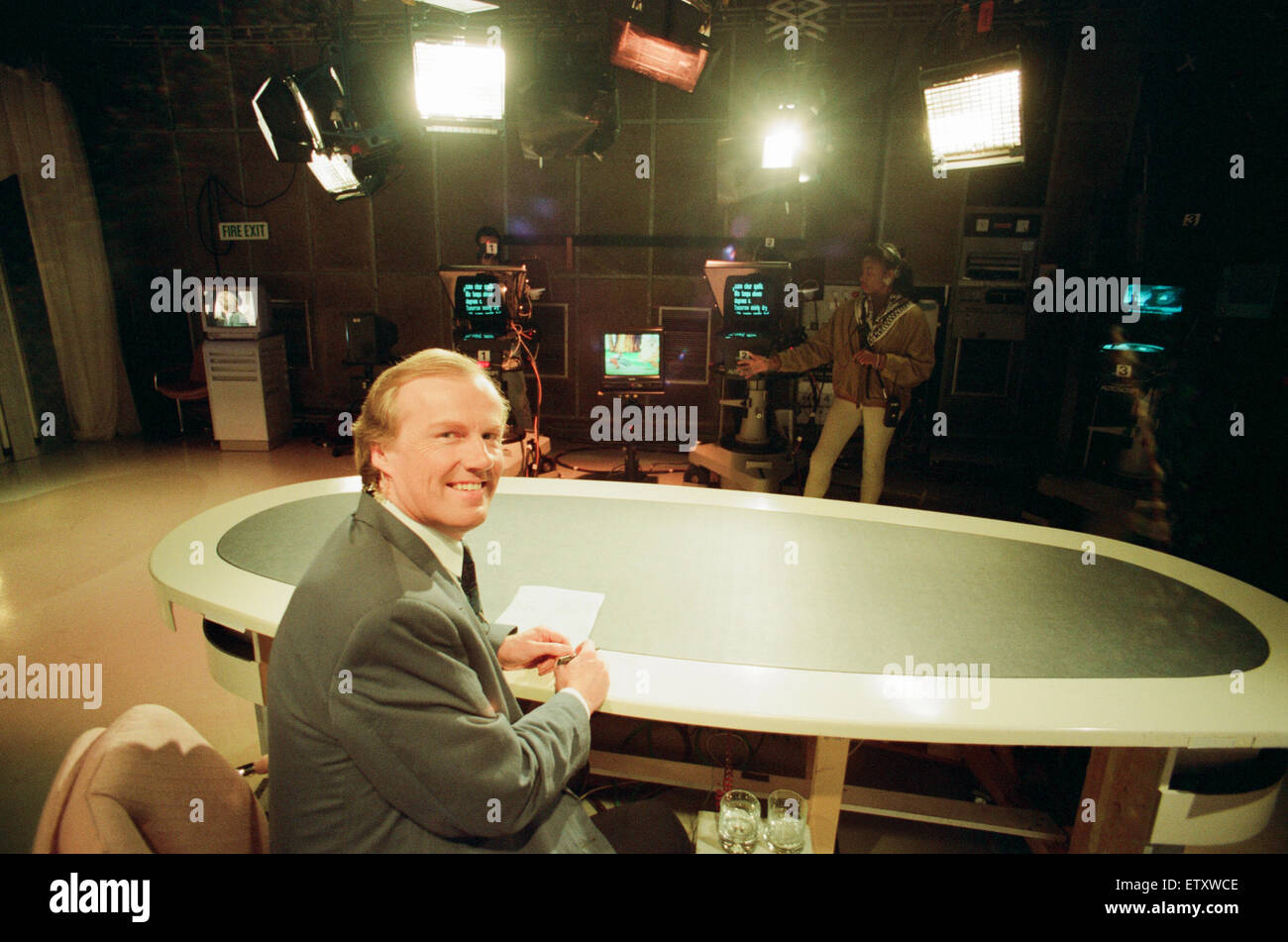 Regional tv news presenter hi-res stock photography and images - Alamy