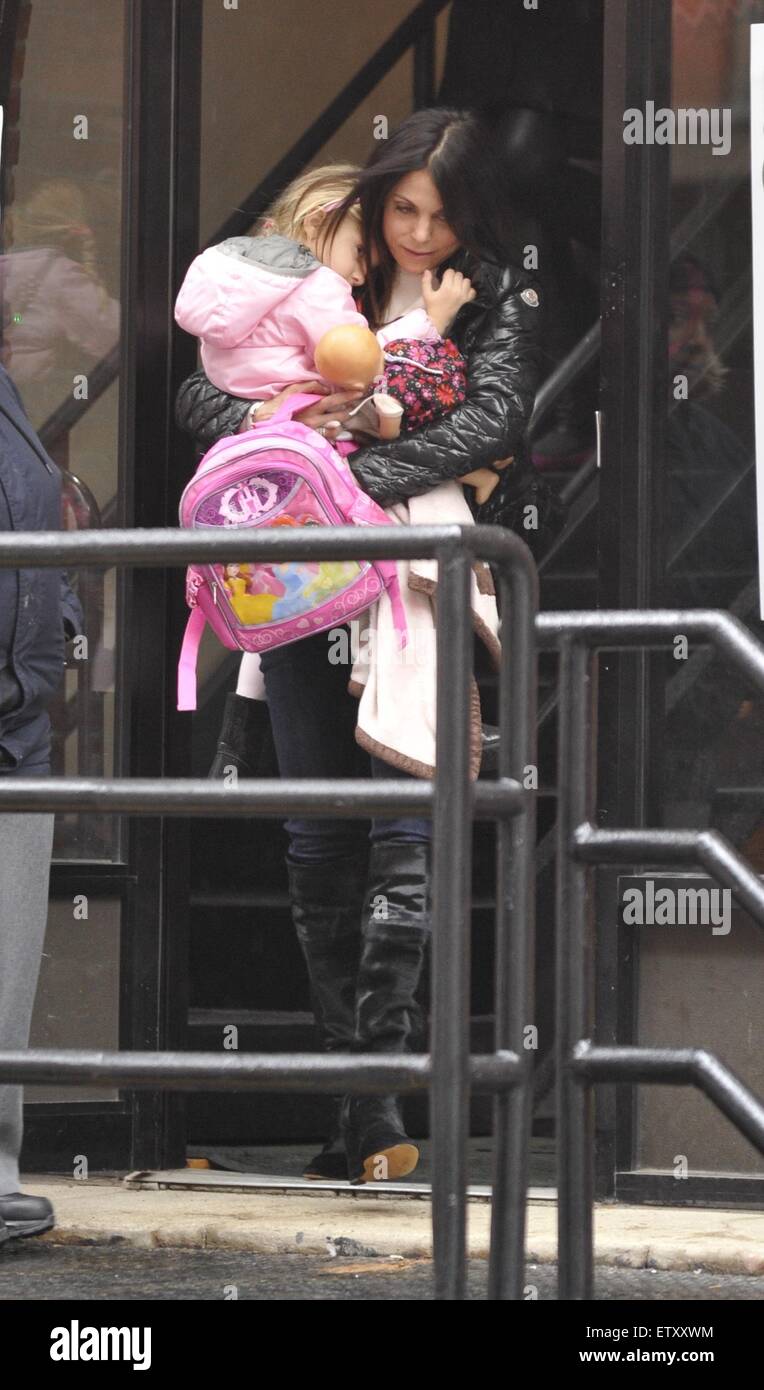 Bethenny Frankel picks up her daughter Bryn from school Featuring ...