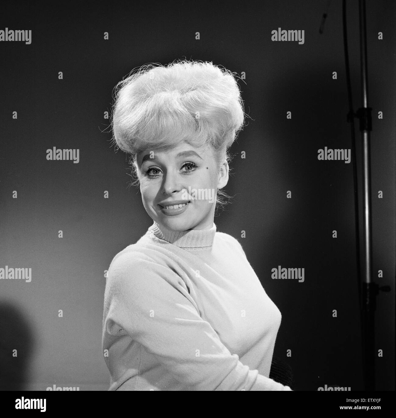 The rag trade 1960s hi-res stock photography and images - Alamy