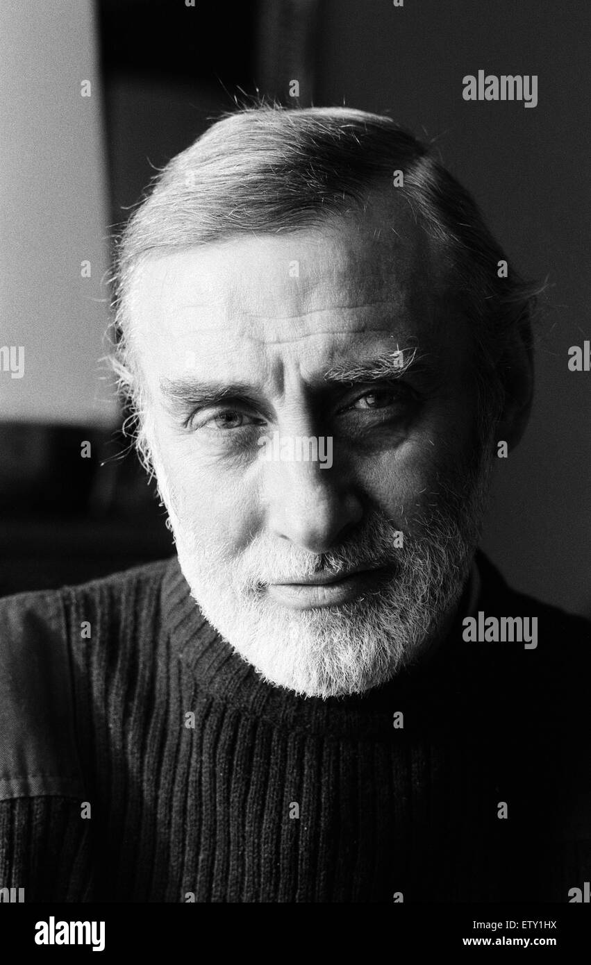 Spike milligan hi-res stock photography and images - Alamy