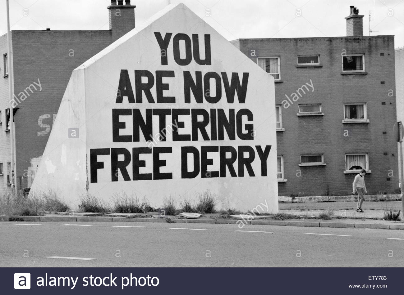 You Are Now Entering Free Derry Stock Photos & You Are Now Entering ...