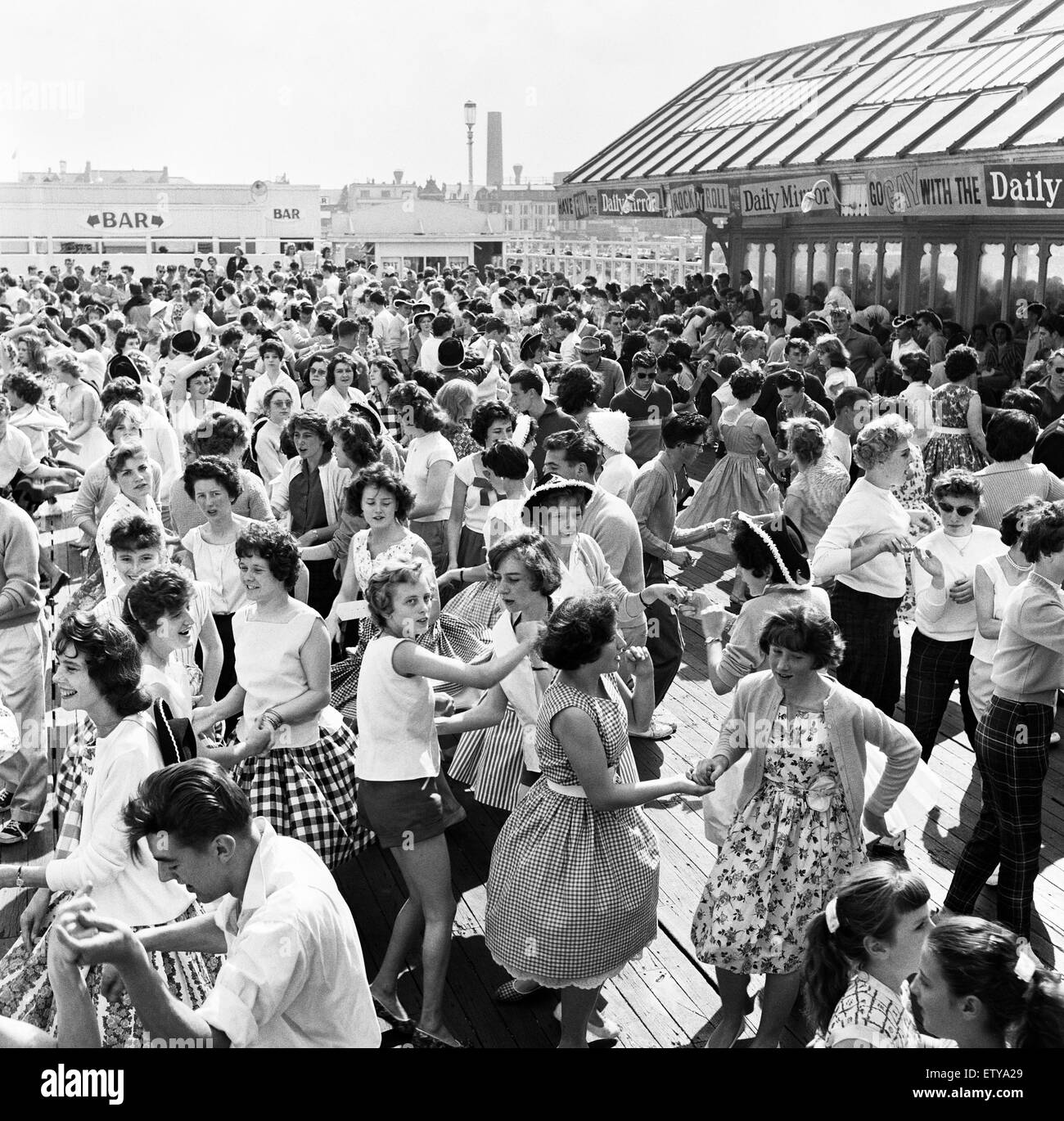 Dancing beach 1960s hi-res stock photography and images - Alamy