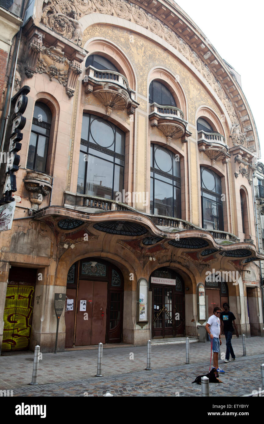 Old cinema theater hi-res stock photography and images - Alamy