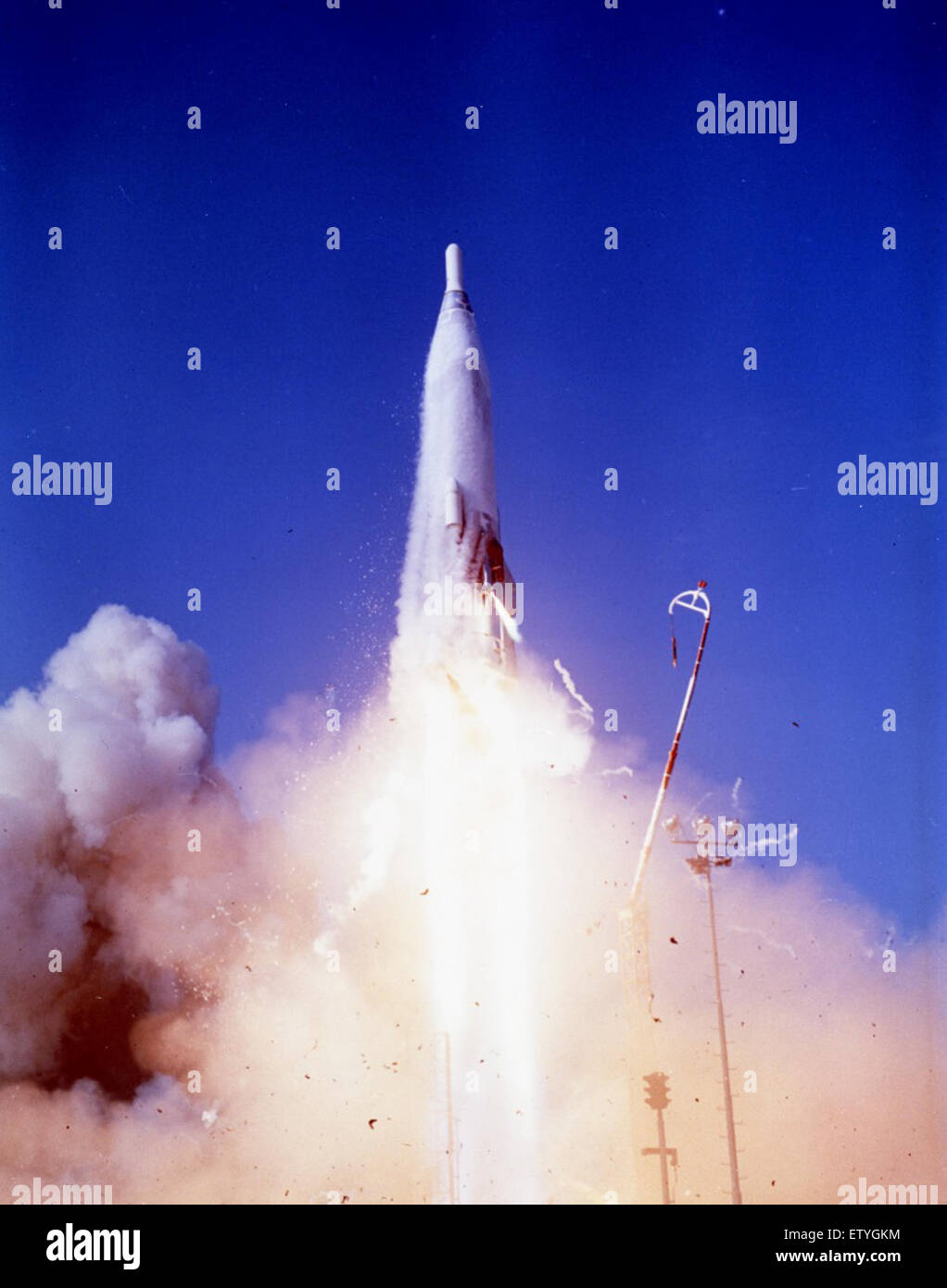 Atlas 7F, Launch Details AMR-LC-11; 7F; text, envelope Stock Photo - Alamy