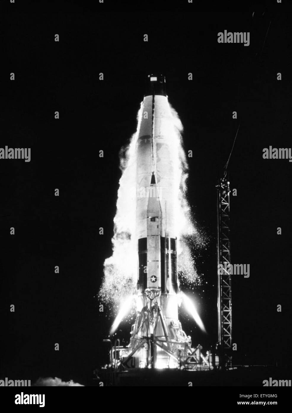 Atlas 9B, Launch Details Atlas 9B Launch; vernier light Stock Photo - Alamy