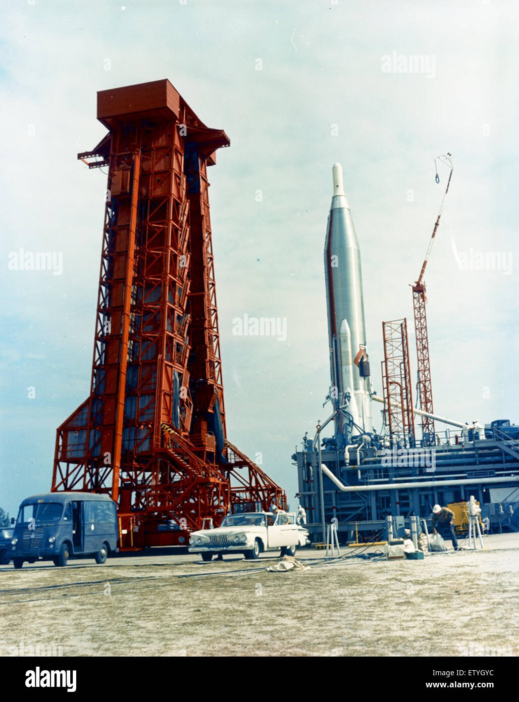 Missile on plane hi-res stock photography and images - Alamy