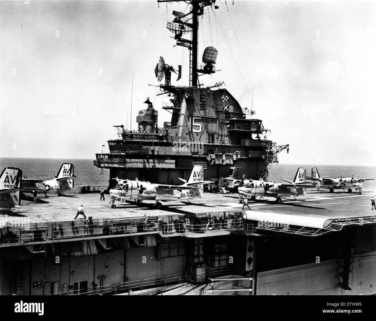 Grumman S2F-3 148749 VS-36 AV36 USS Randolph CV-15 1961-62 [USN Stock ...