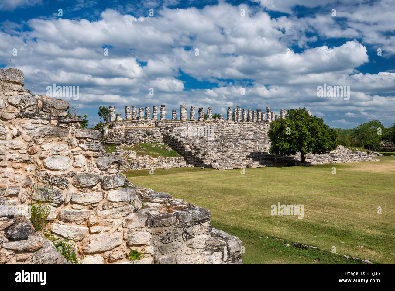 Edificio de las Pilastras, Maya ruins in Ake, Yucatan, Mexico Stock ...