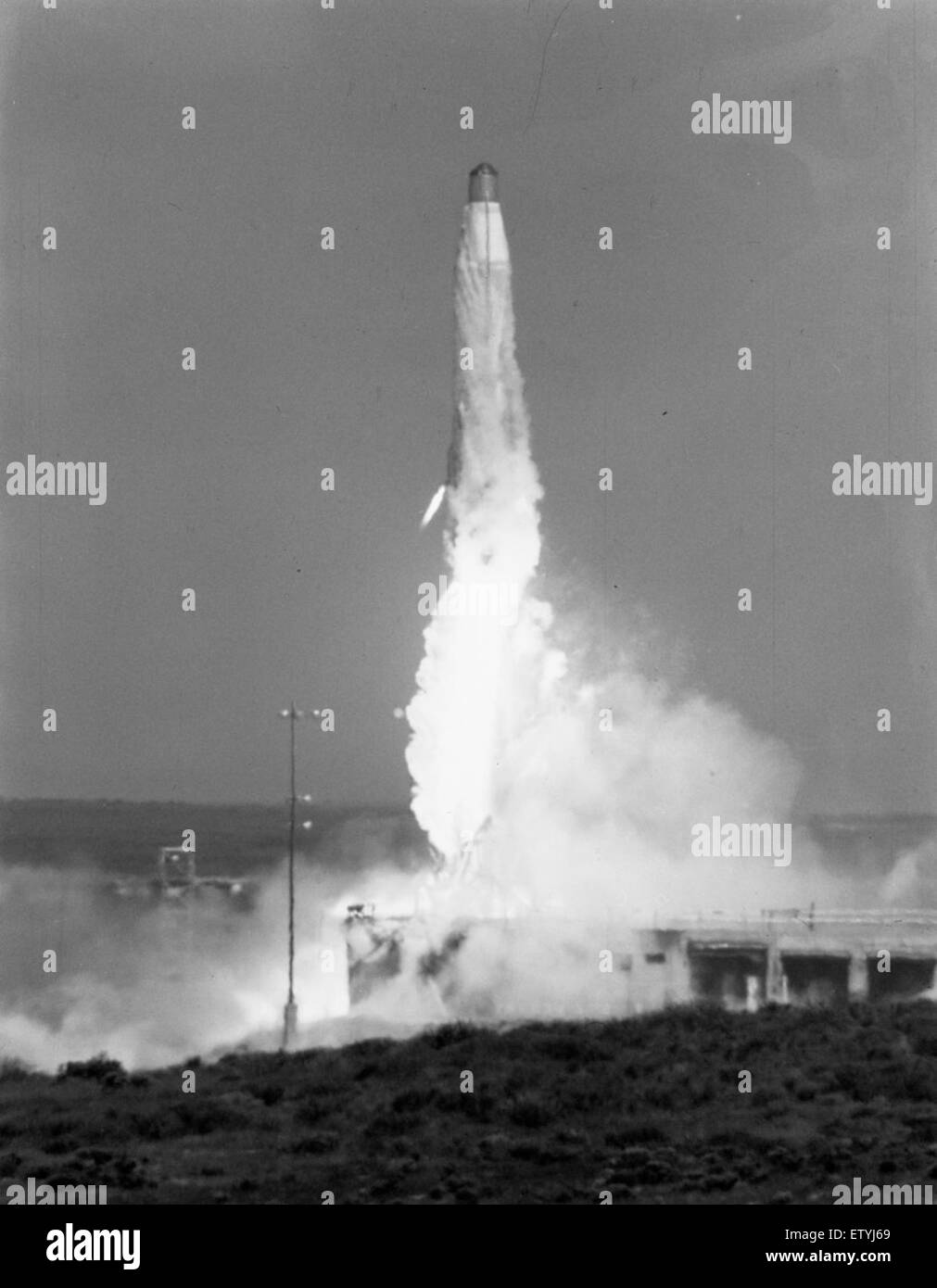 Orbital launch vehicle Black and White Stock Photos & Images - Alamy