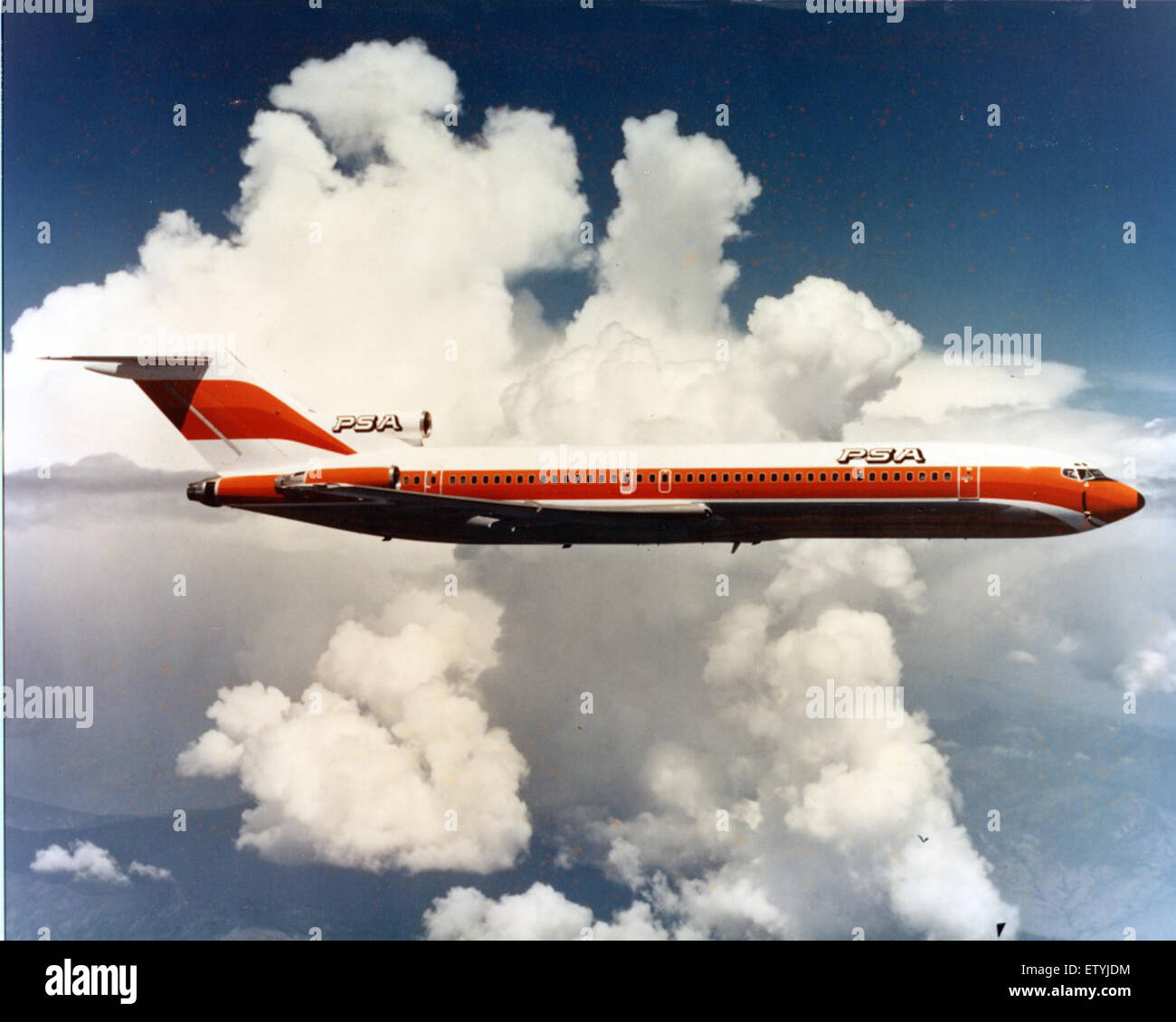 The Boeing 727 operated by Pacific Southwest Airlines (PSA) was a key ...