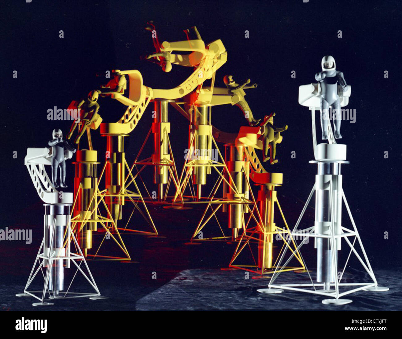 Gravitational force hi-res stock photography and images - Alamy