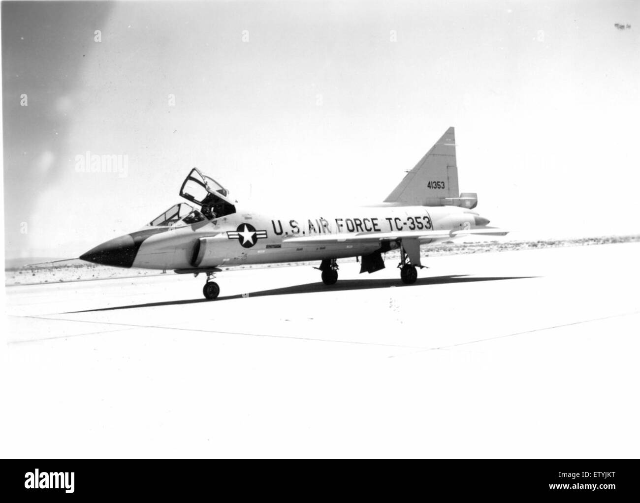 Tf 102a hi-res stock photography and images - Alamy