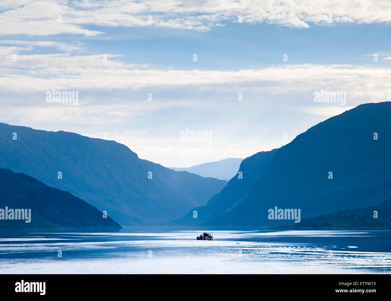 Mountain mountains scottish sutherland boat uk hi-res stock photography ...