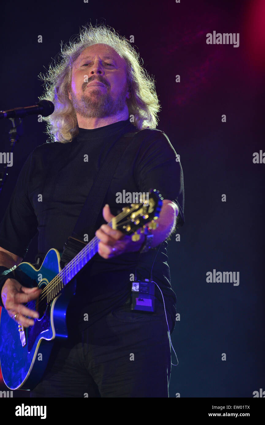 Hard Rock Rising Miami Beach centennial concert Featuring: Barry Gibb ...