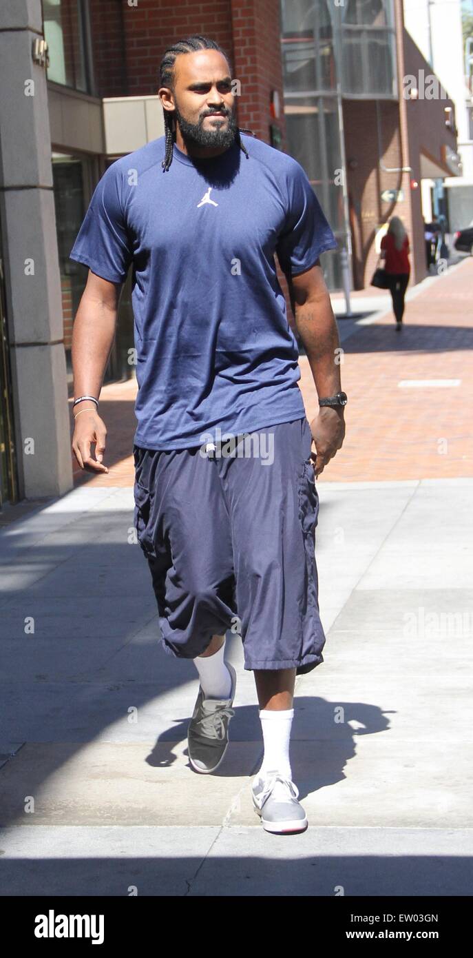 Ronny Turiaf visits a medical building in Beverly Hills Featuring ...