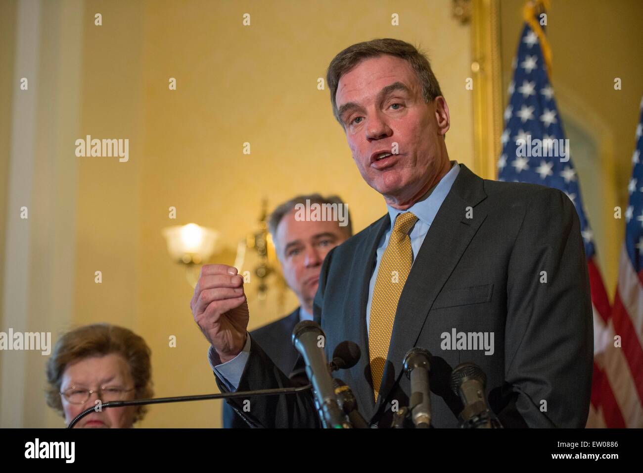 Budget mark warner hi-res stock photography and images - Alamy