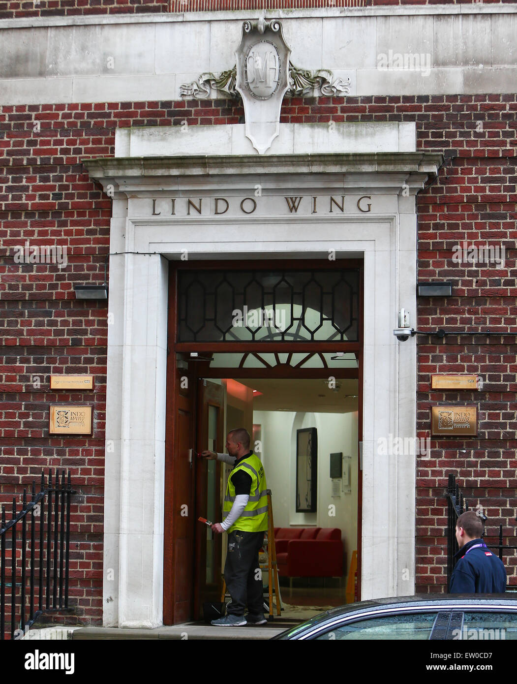 The front doors of the Lindo Wing at St. Mary's Hospital get a fresh ...
