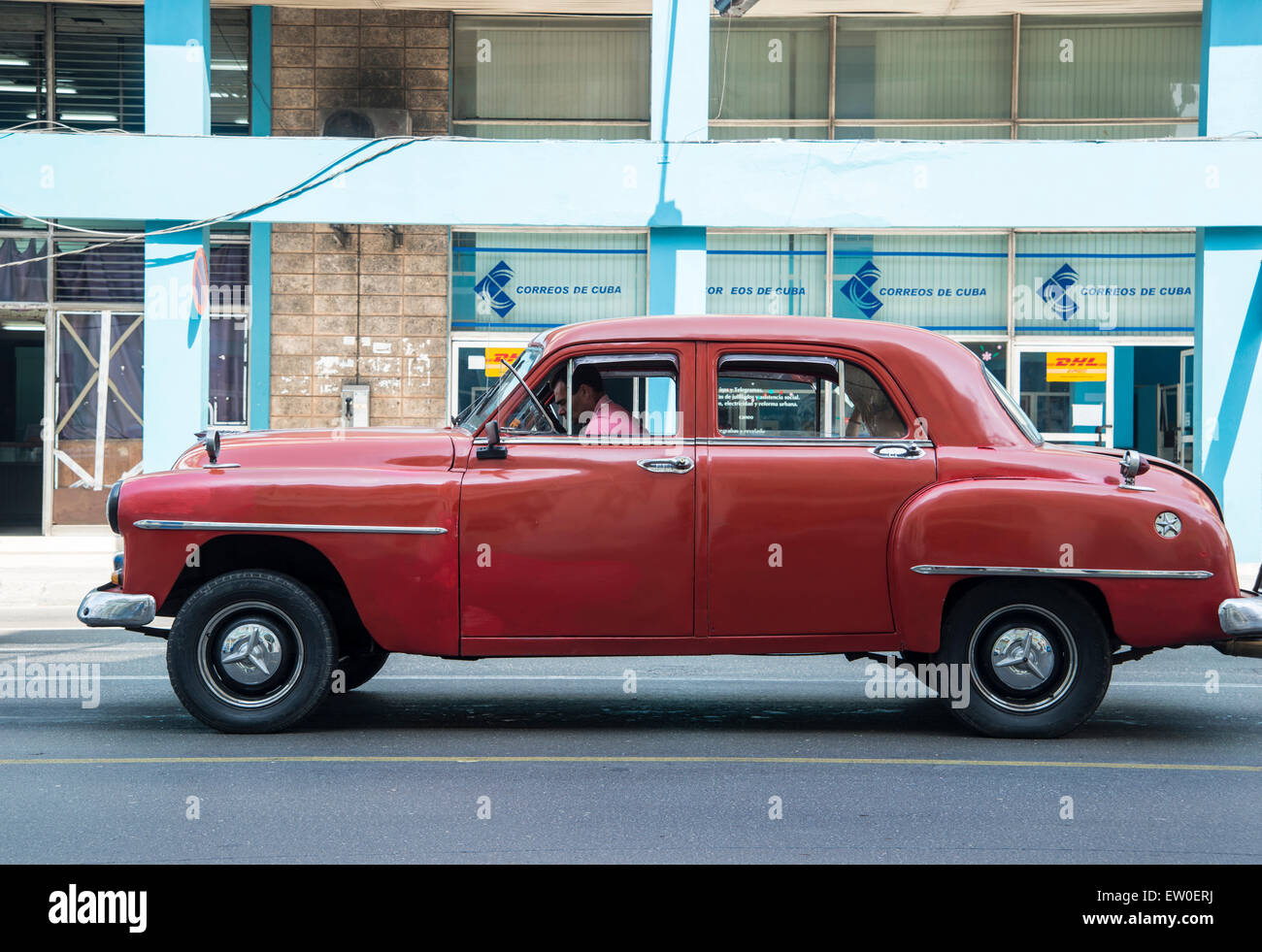 A red old car Stock Photo - Alamy