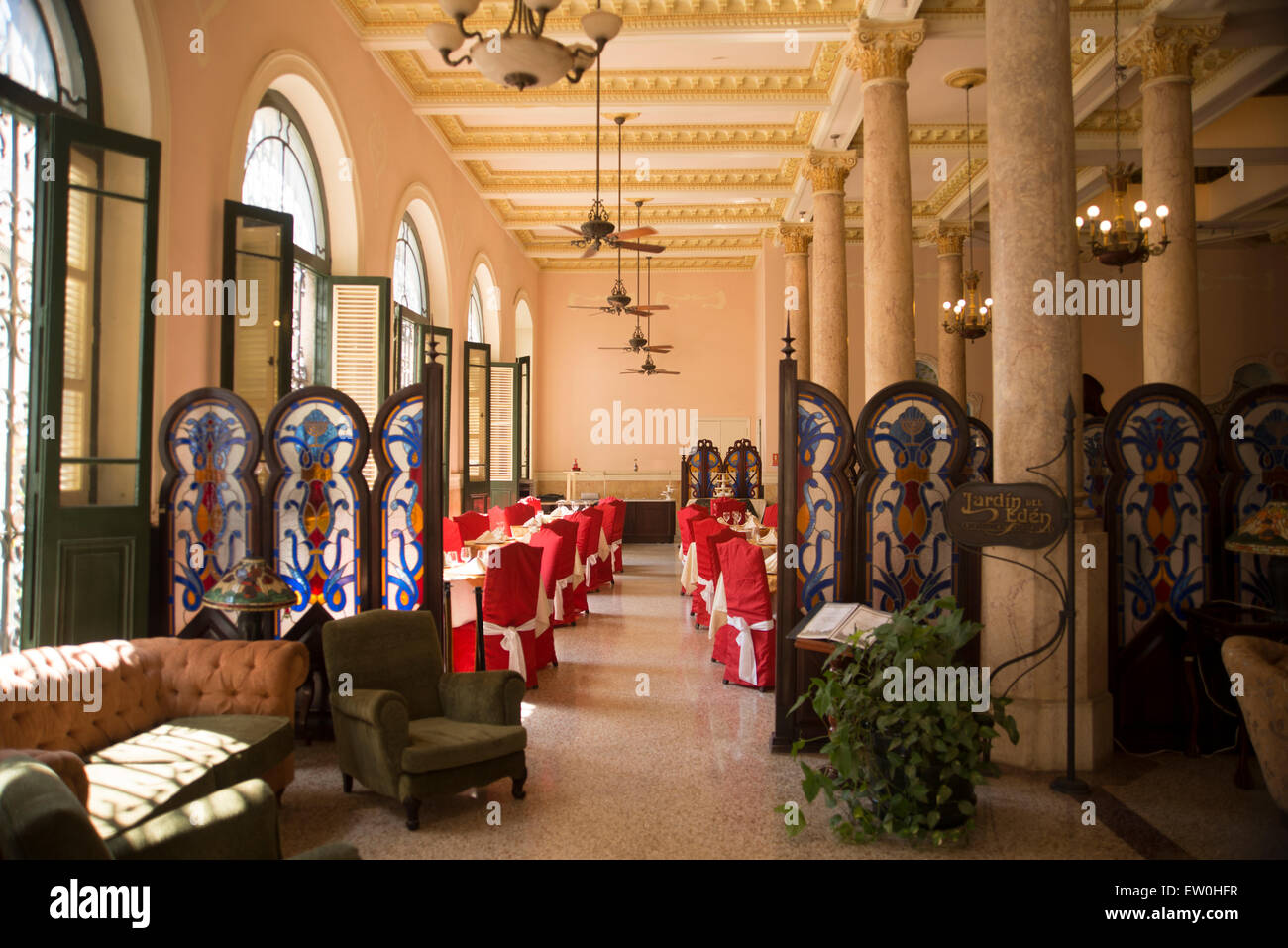 Interiorism restaurant hi-res stock photography and images - Alamy