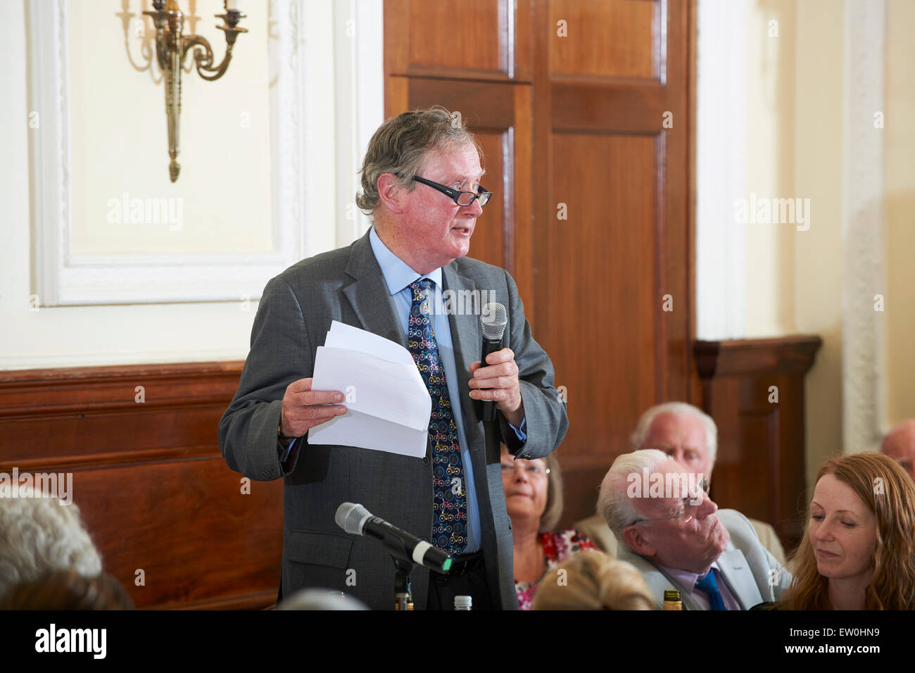 Ferdinand mount harry mount hi-res stock photography and images - Alamy