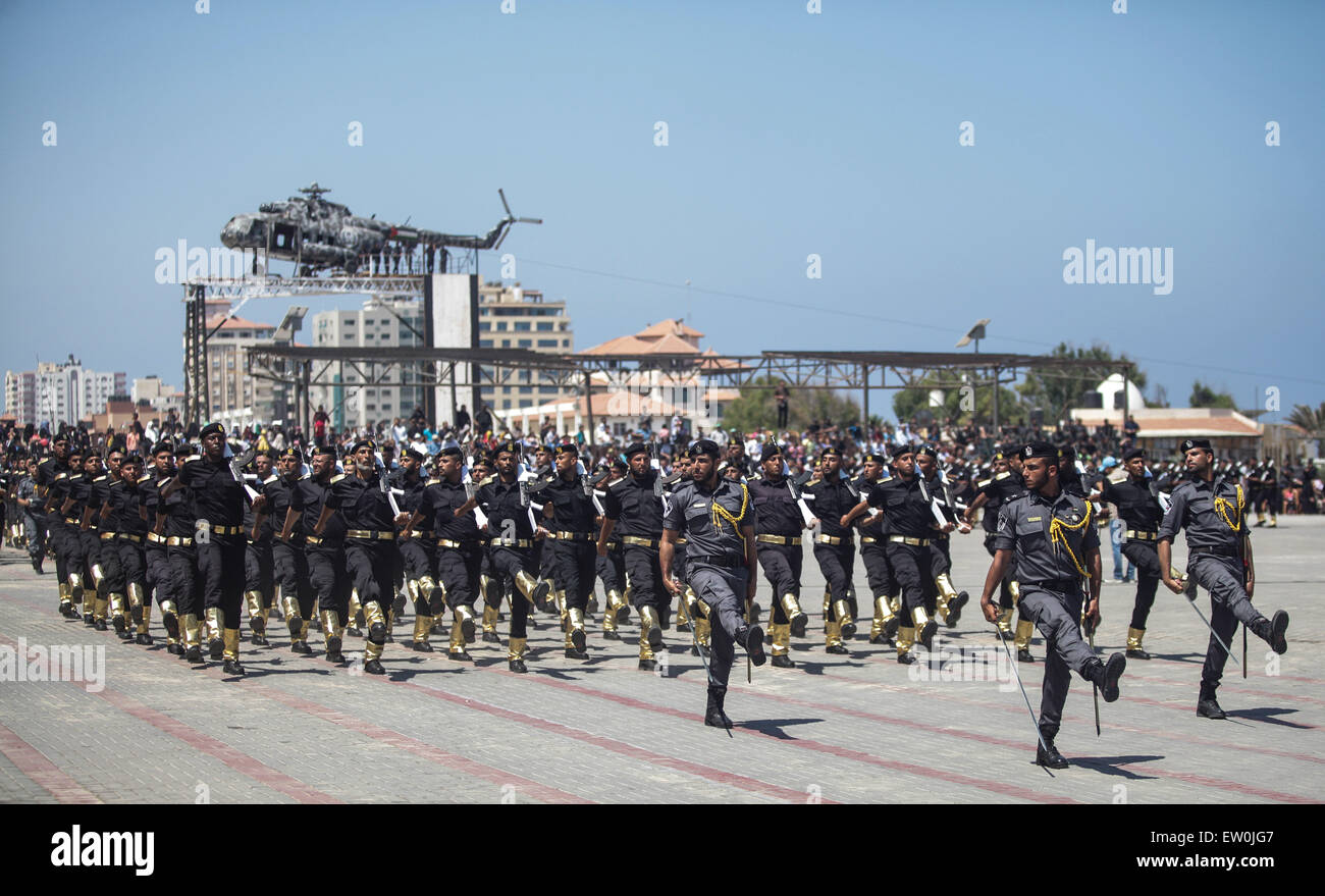 Members of palestinian security forces loyal hi-res stock photography ...