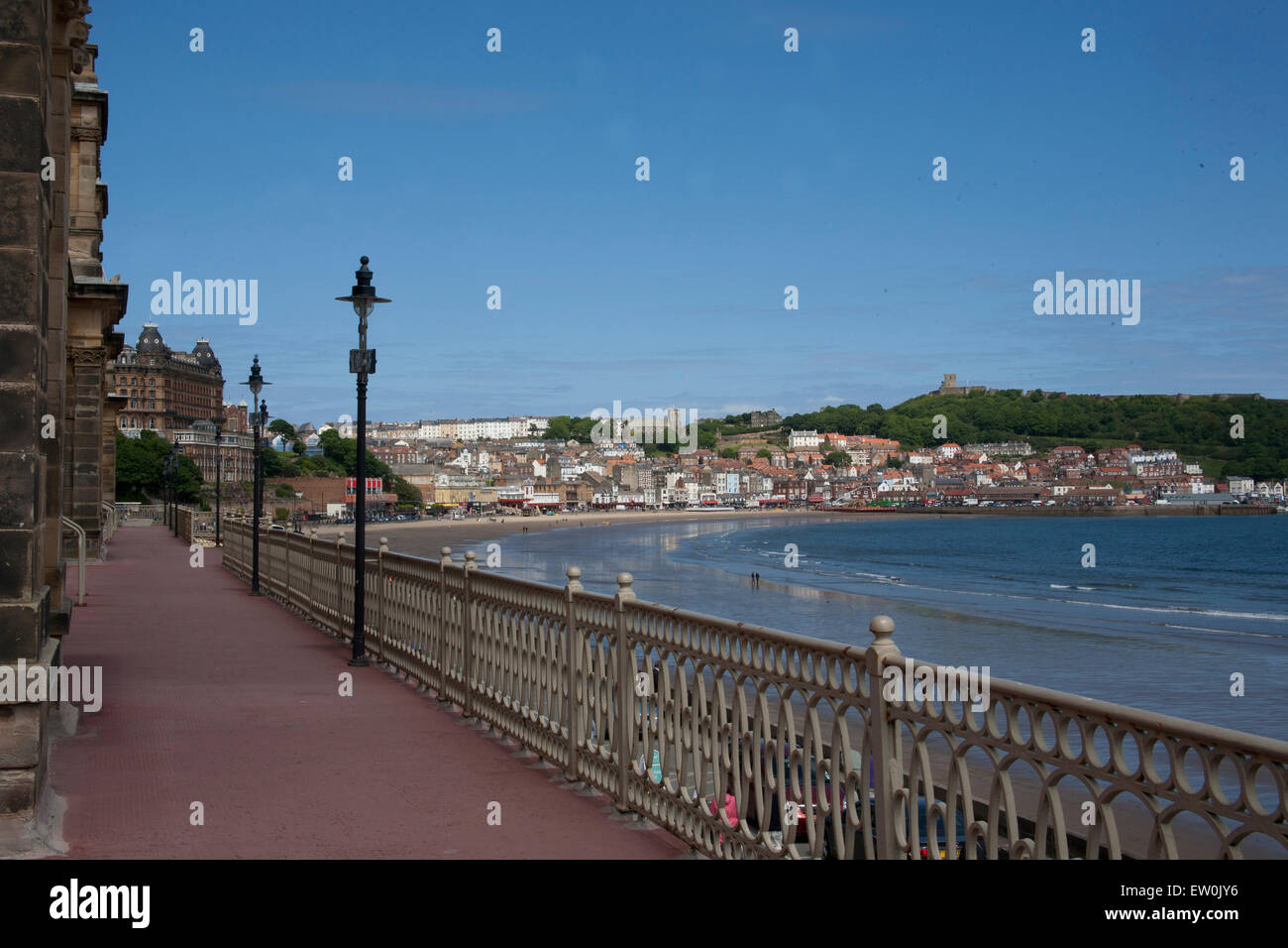 Promenade scarborough hi-res stock photography and images - Alamy