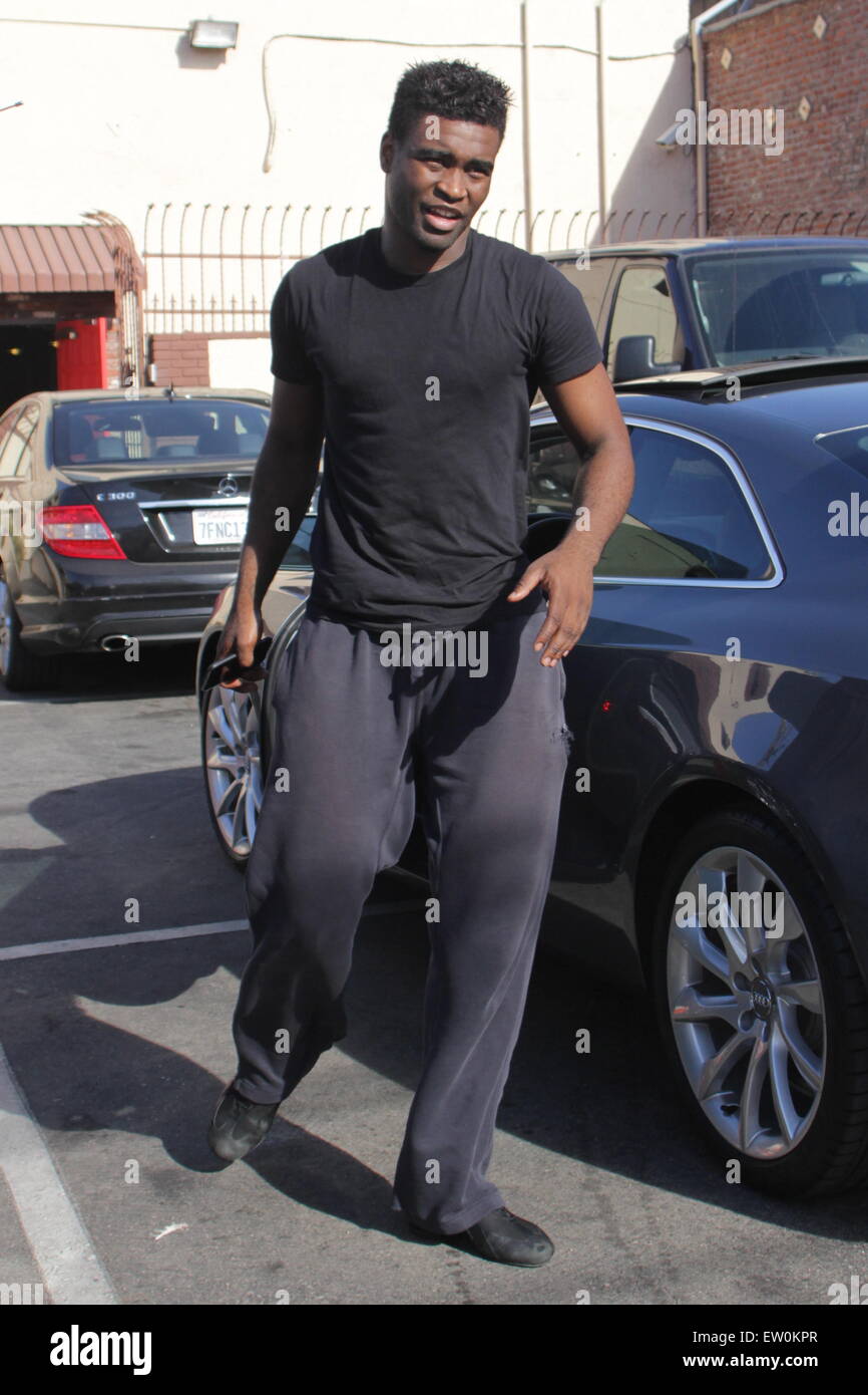 Celebrities and their dance partners arrive for 'Dancing With the Stars ...