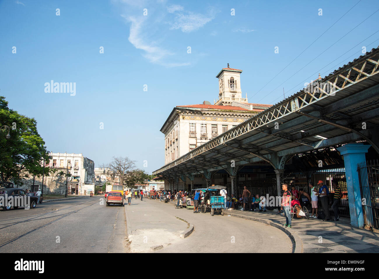 Havana train station hi-res stock photography and images - Alamy