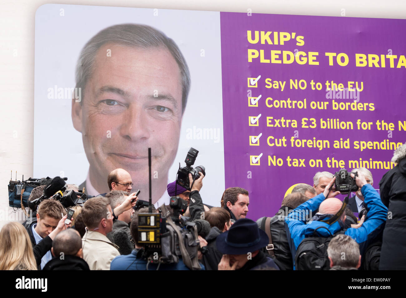 UKIP leader Nigel Farage announces his parties key election pledges on ...