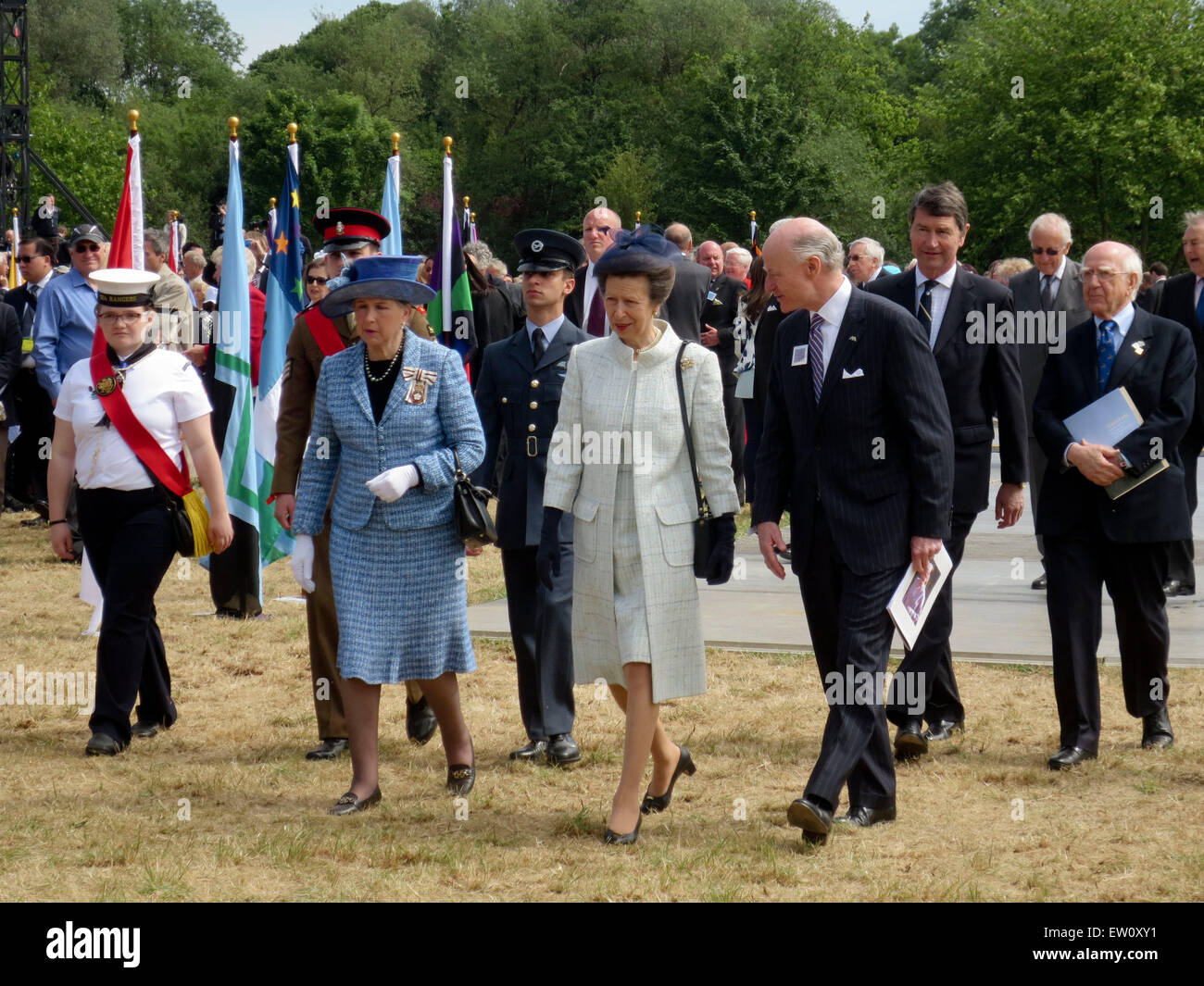 Princess Anne walks with Sarah Goad during the commemoration of 800 ...