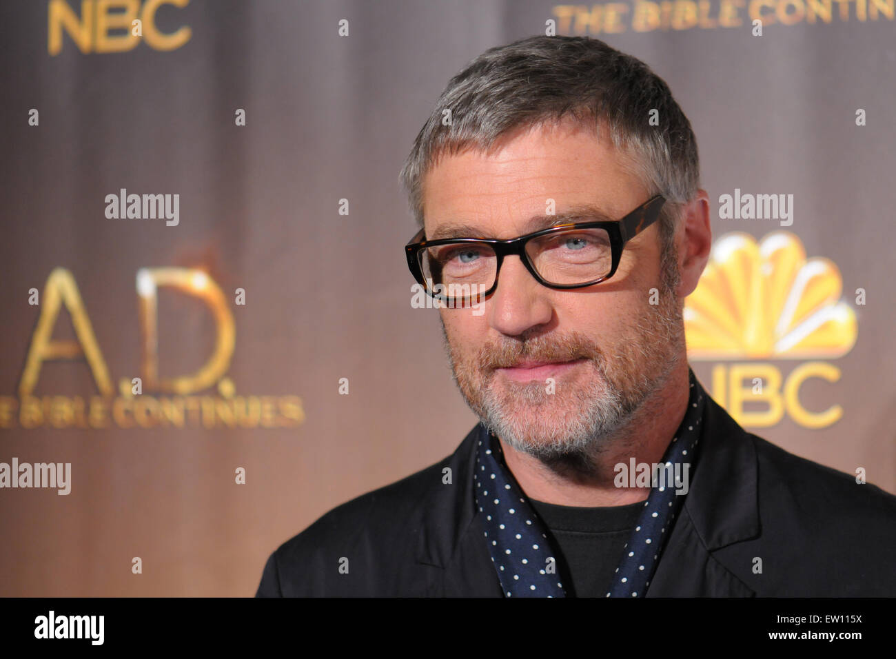 Vincent regan hi-res stock photography and images - Alamy