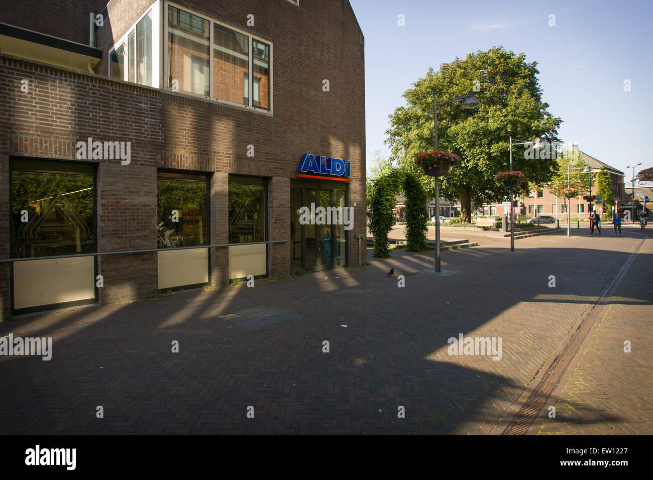 Aldi nederland hi-res stock photography and images - Alamy
