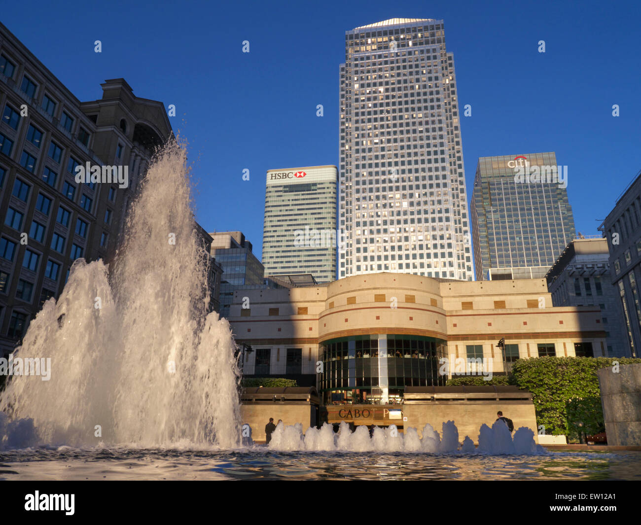 Late afternoon sun illuminates Cabot Square Canary Wharf London ...
