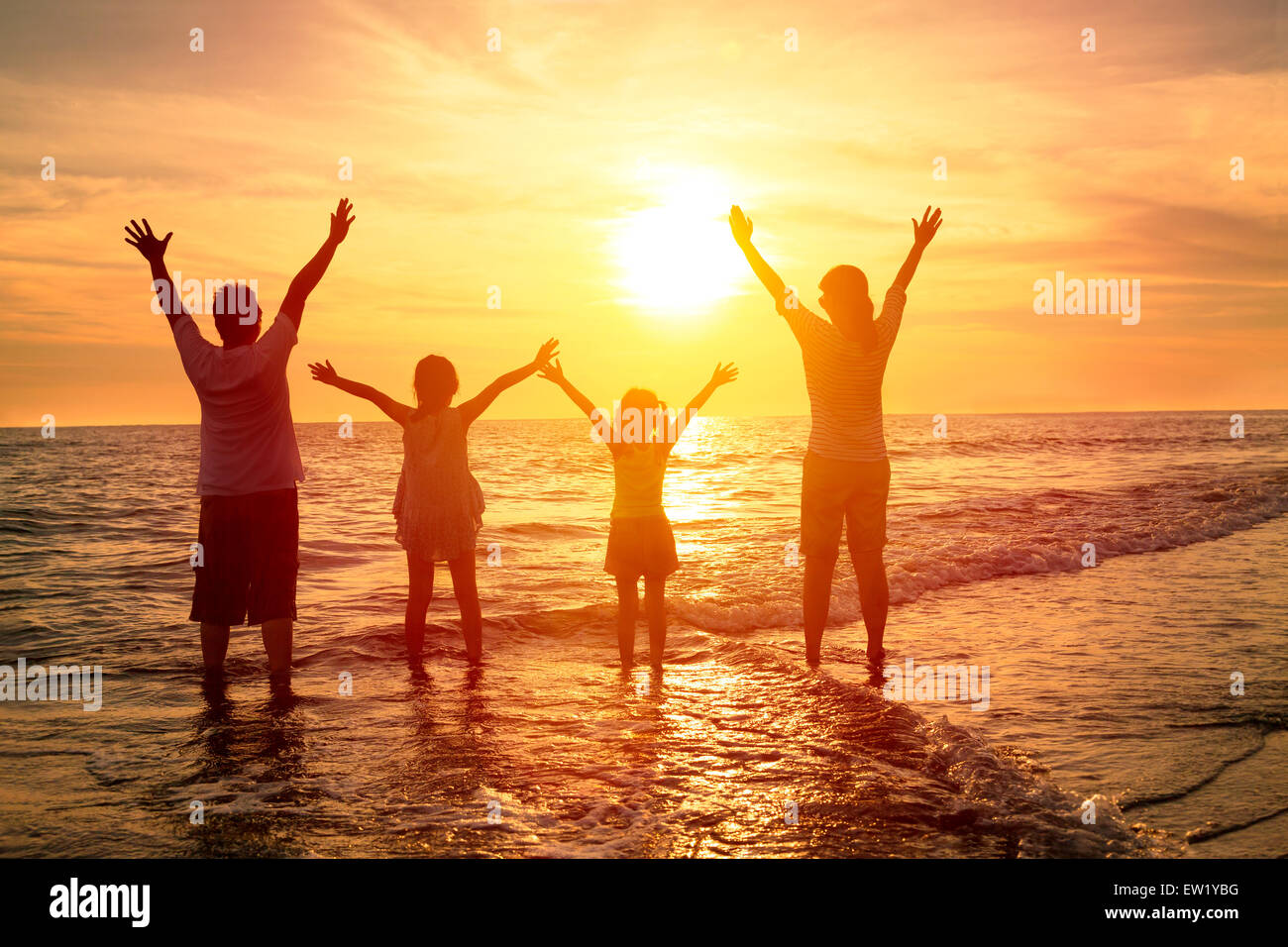 Mother son watching sunset hi-res stock photography and images - Alamy