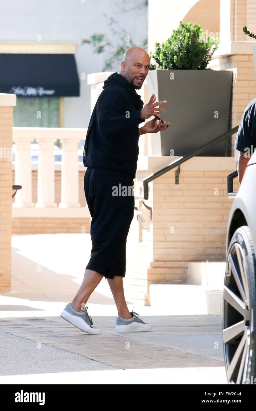 Best original song oscar hi-res stock photography and images - Alamy