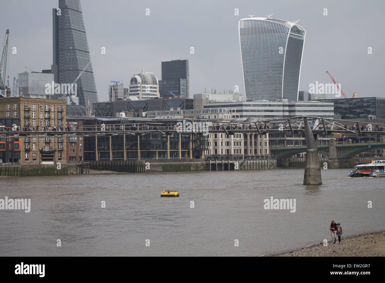 Smog caused by pollution and blood rain from Sahara over London ...