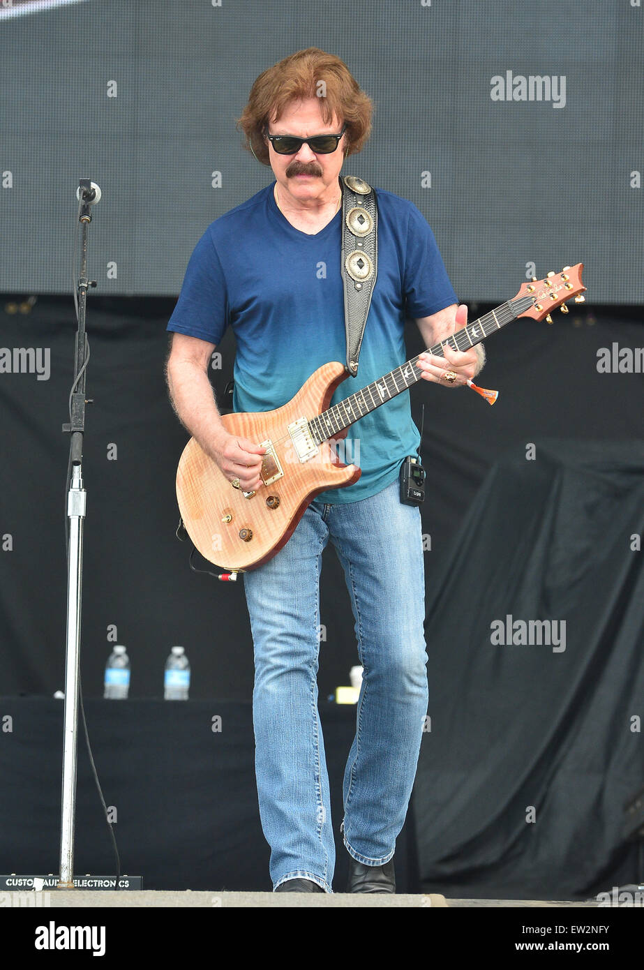 The doobie brothers tom hi-res stock photography and images - Alamy