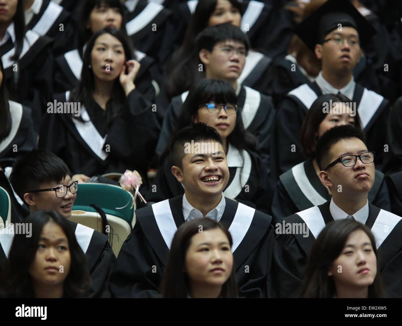 Taipei's Taiwan. 13th June, 2015. Graduates attend the graduation ...