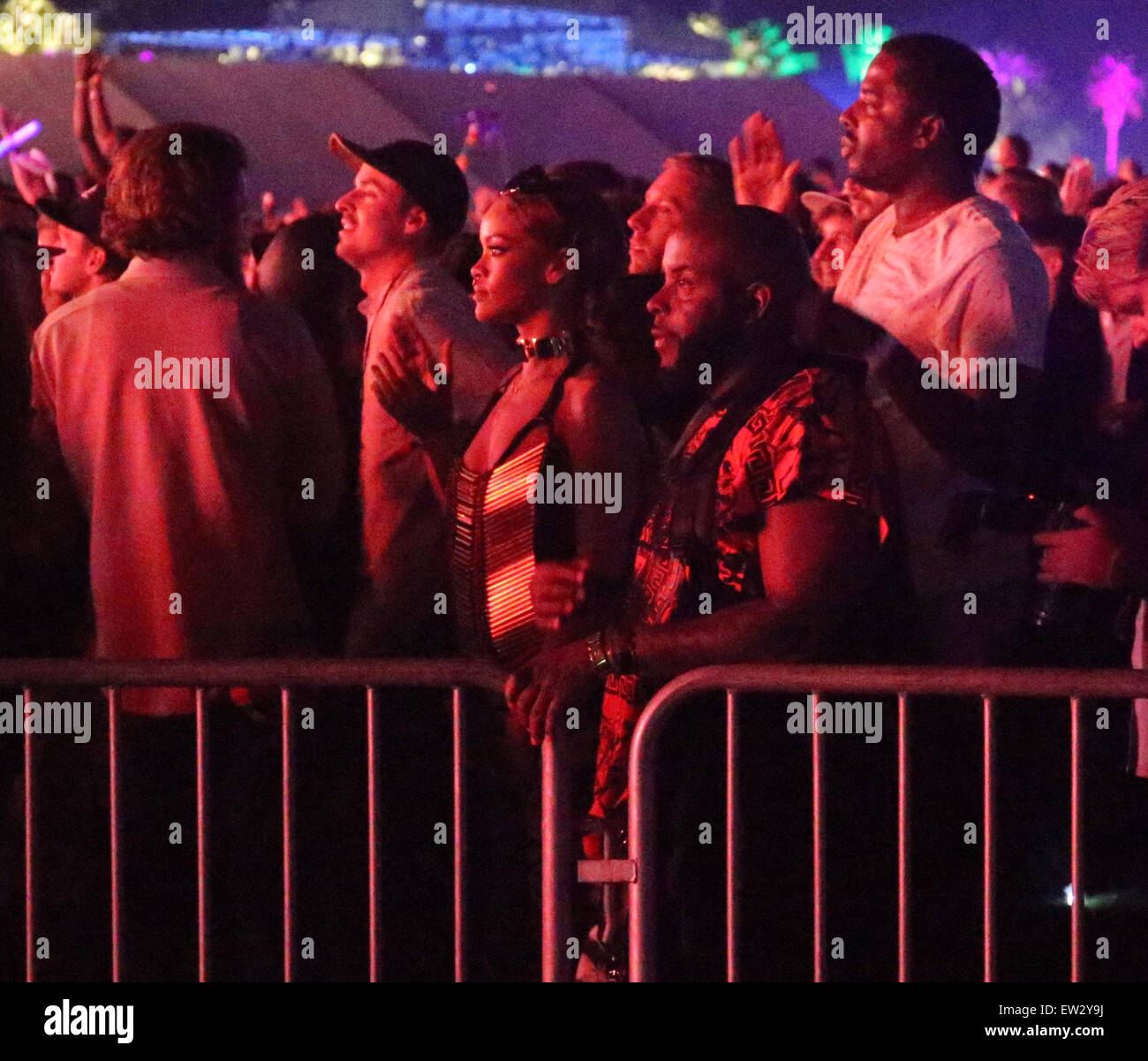 Drake concert crowd hi-res stock photography and images - Alamy