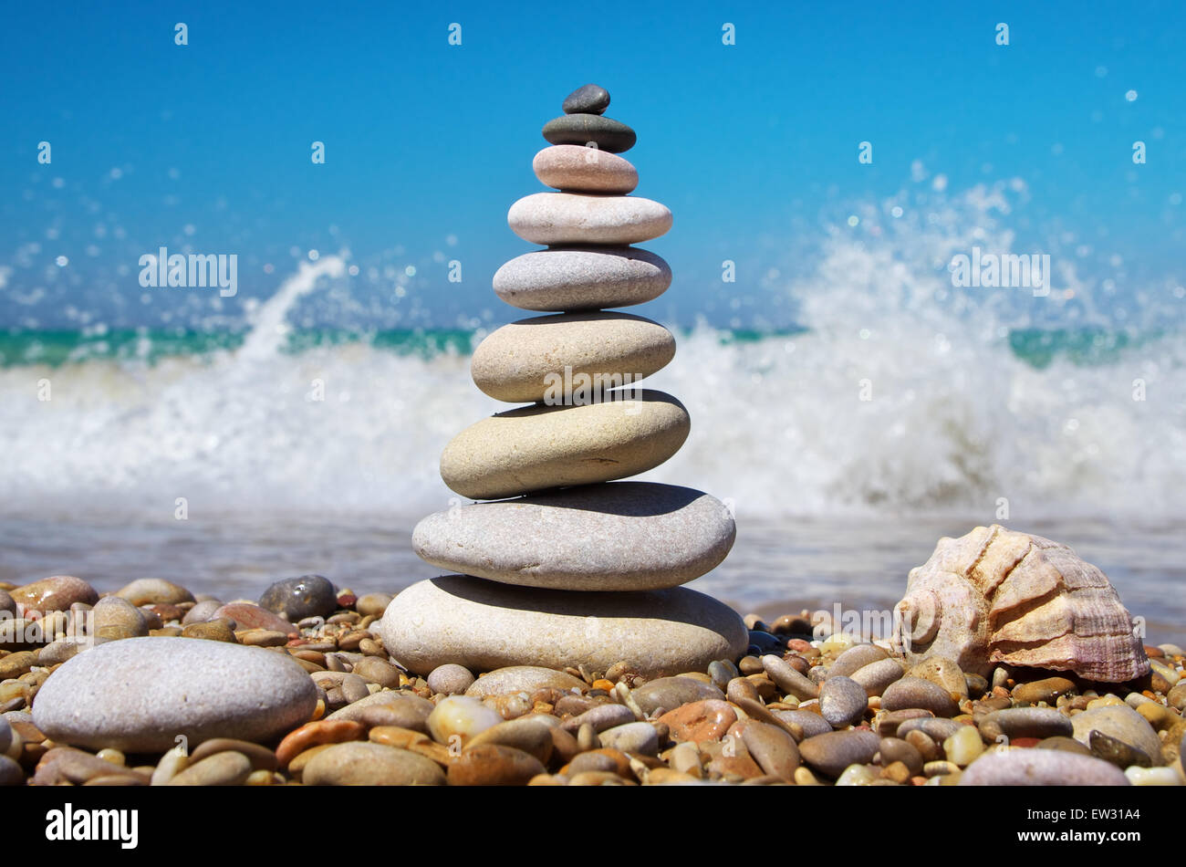 Earth pyramid hi-res stock photography and images - Alamy