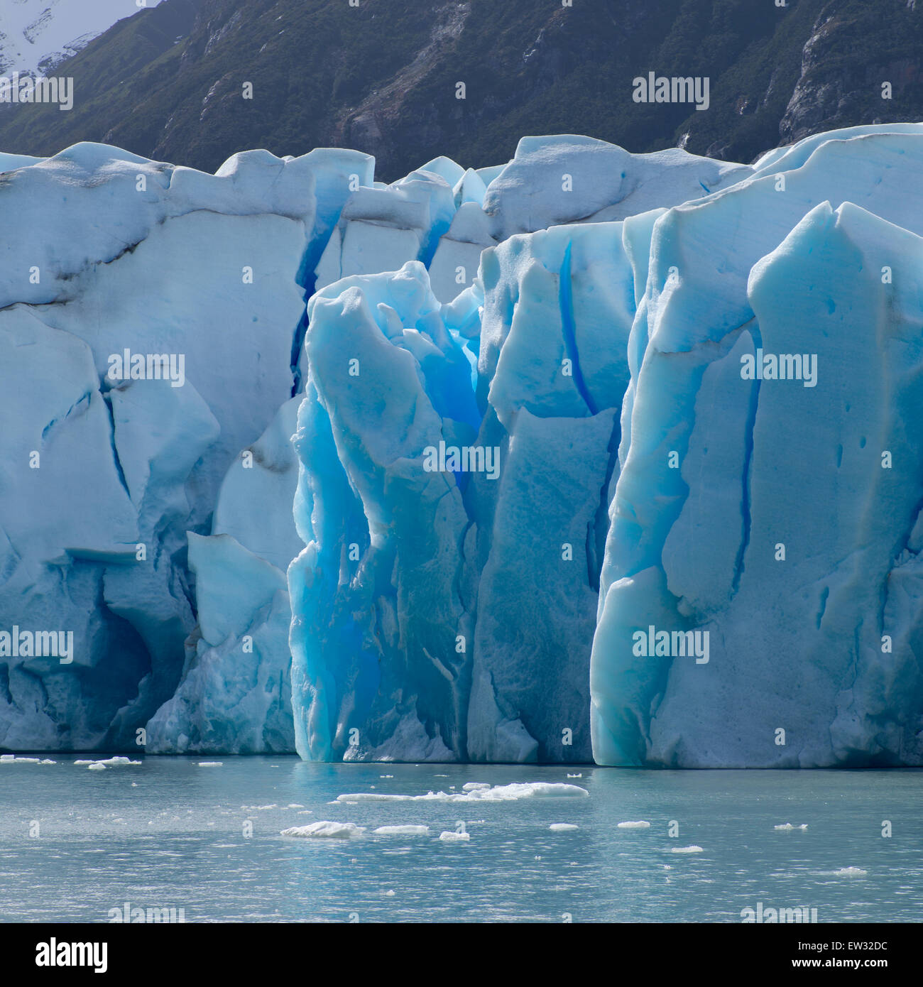 View of icebergs in lake, Grey Glacier, Grey Lake, Torres del Paine ...