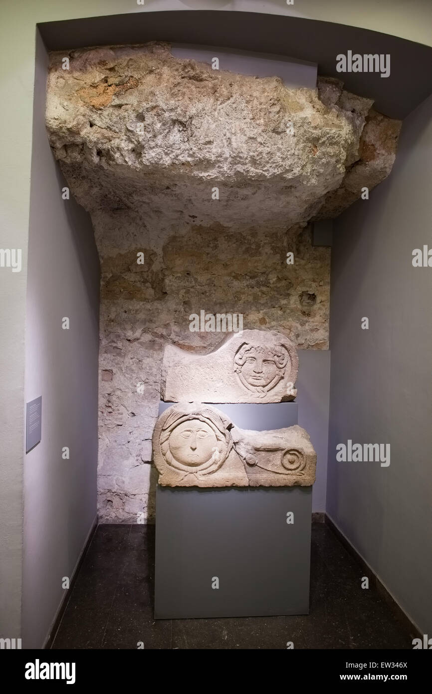 Underground roman ruins barcelona hi-res stock photography and images - Alamy