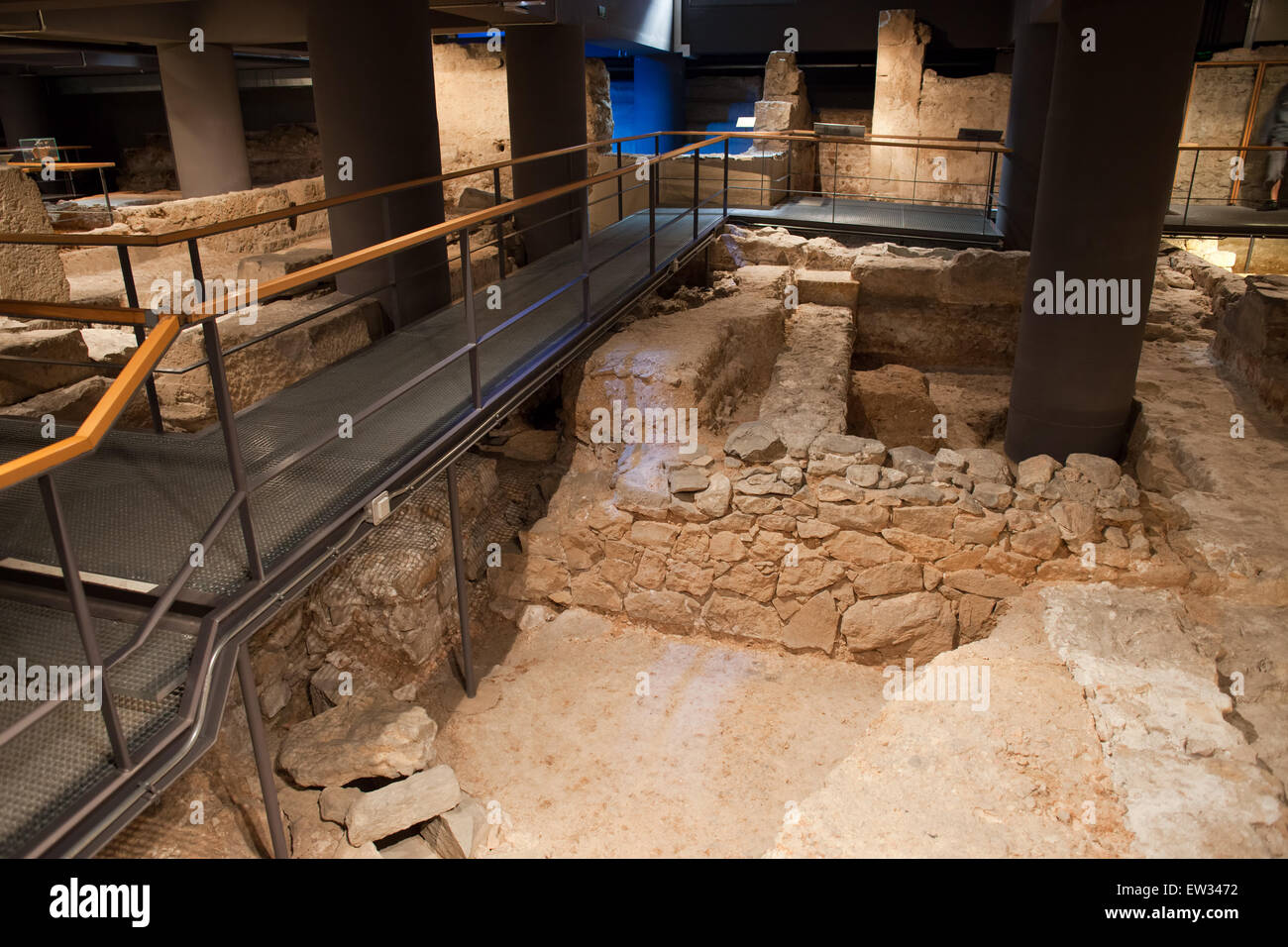 Underground roman ruins barcelona hi-res stock photography and images - Alamy