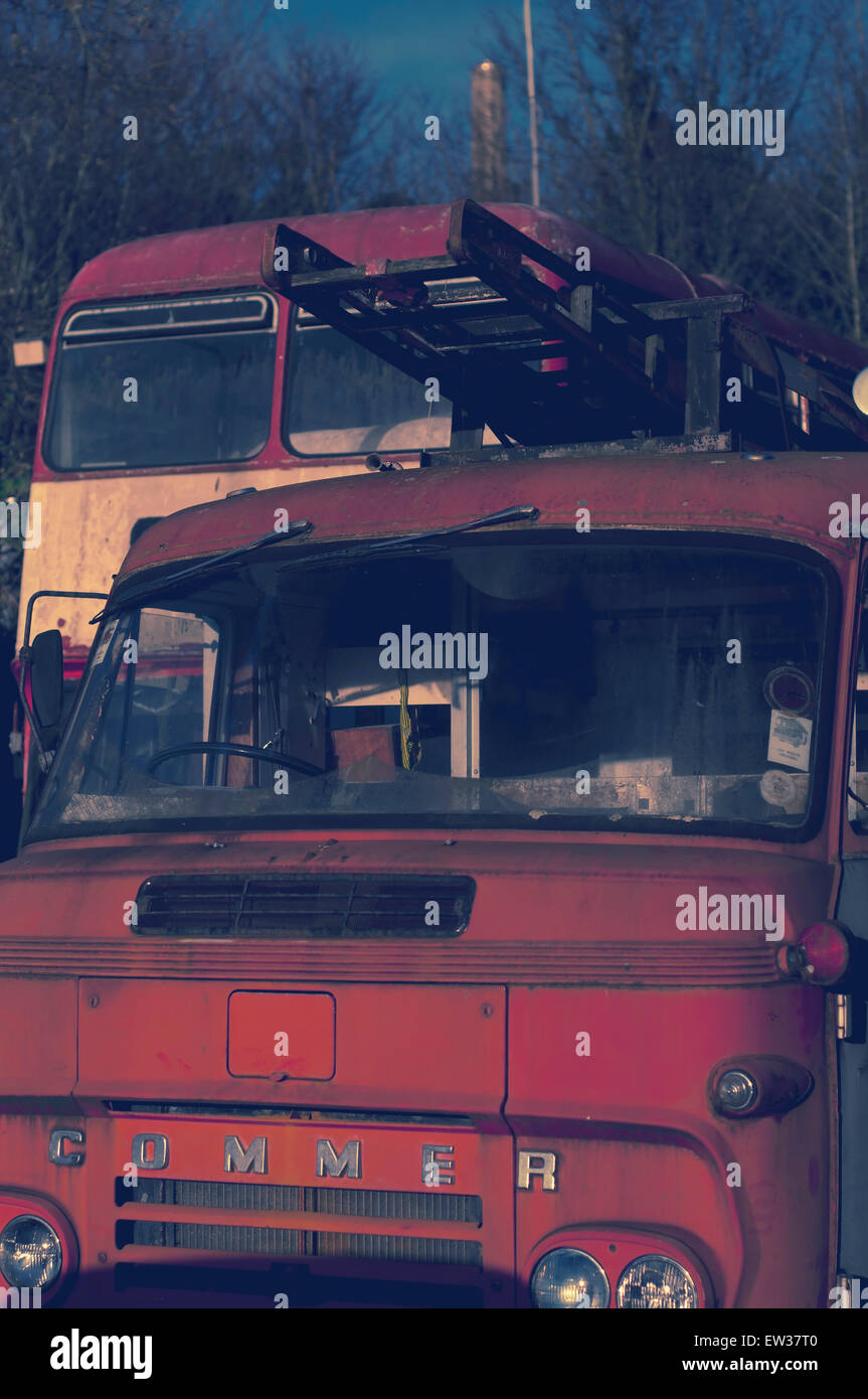 Rusty buses hi-res stock photography and images - Alamy