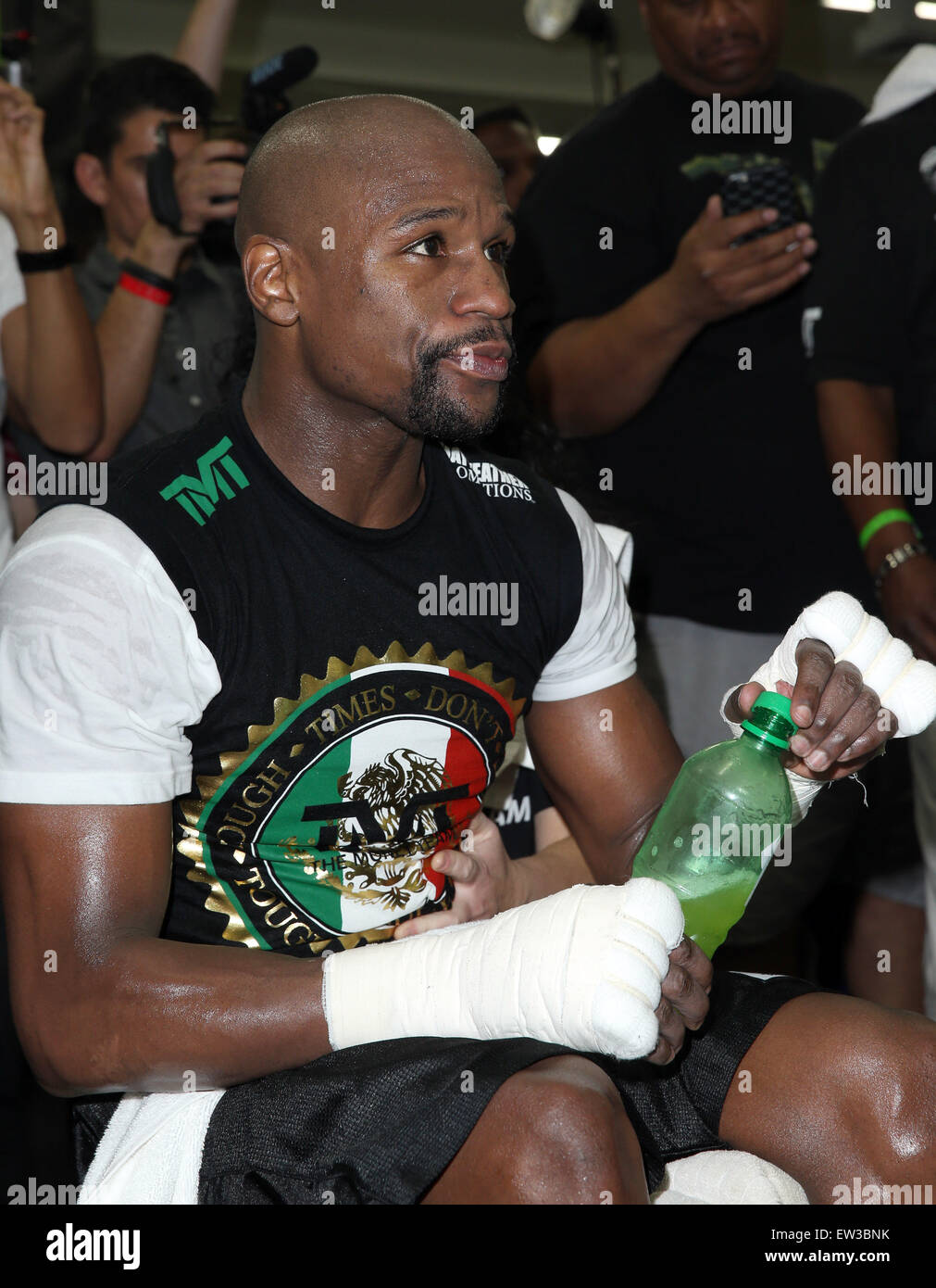 Floyd Mayweather Media Workout Day at Mayweather Boxing Club Las Vegas ...