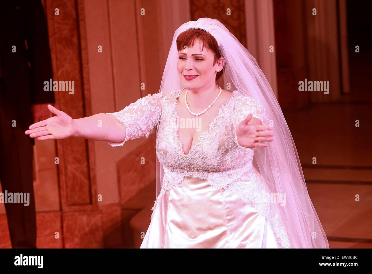 Lisa atkinson hi-res stock photography and images - Alamy