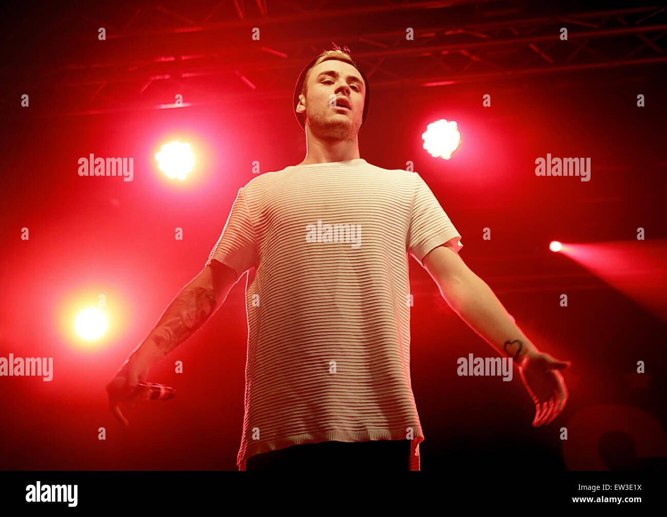Stereo Kicks performing live on stage at Liverpool O2 Academy Featuring ...