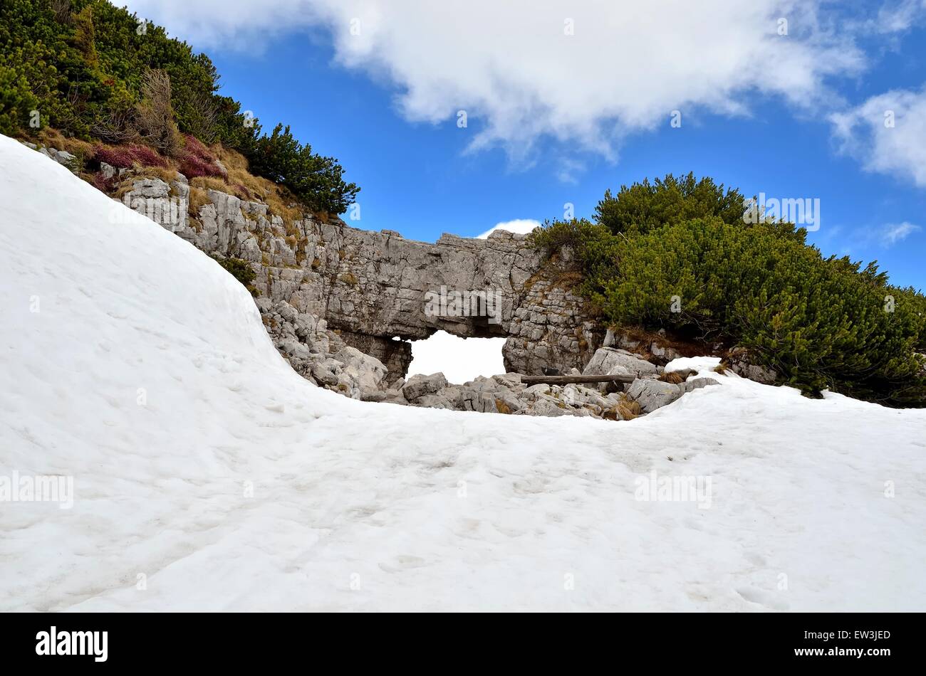 Window rock trail hi-res stock photography and images - Alamy