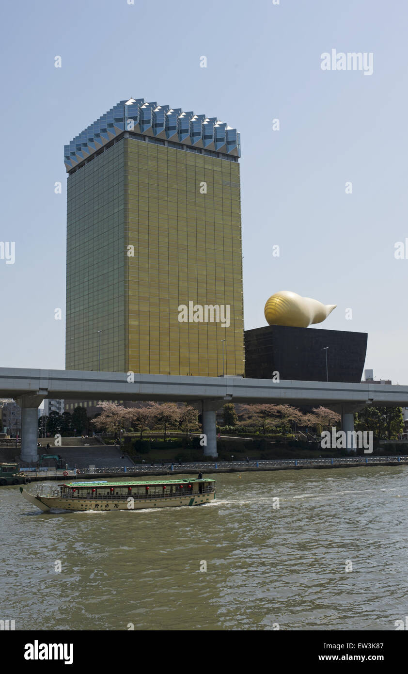 Asahi Breweries headquarters building, Asahi Beer Hall, Sumida River ...