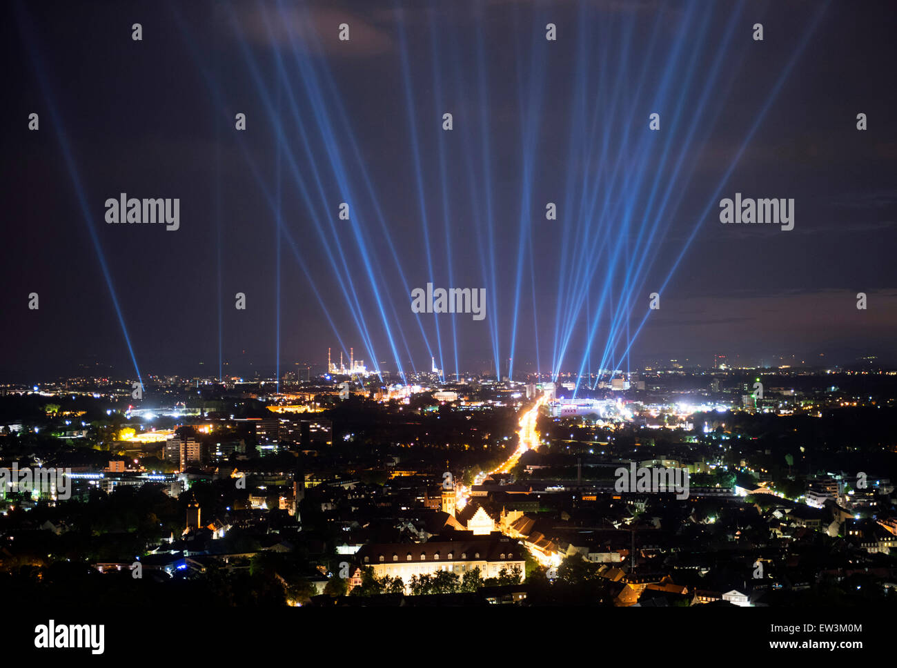 16 columns hi-res stock photography and images - Alamy